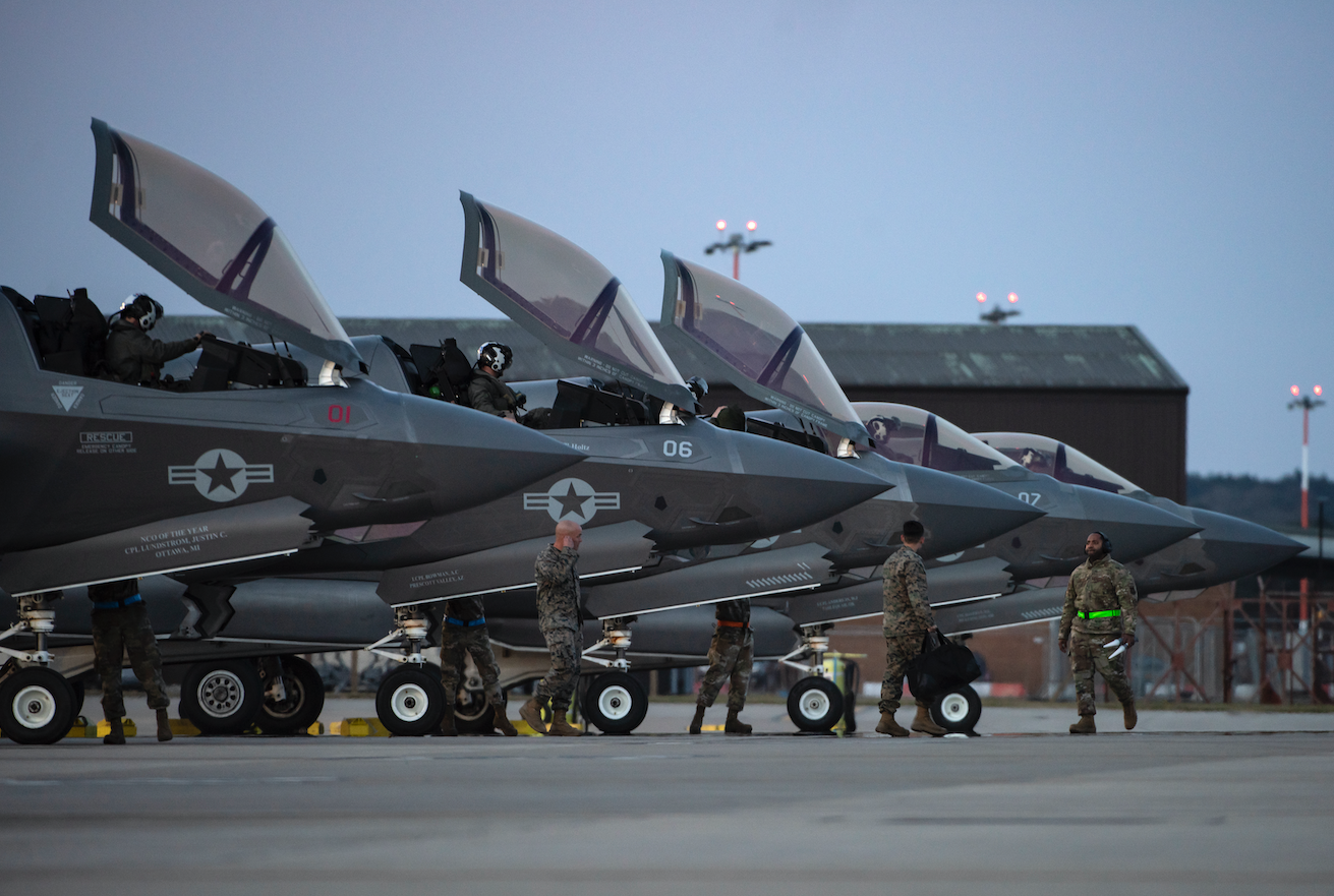 US and UK join forces aboard HMS Queen Elizabeth | The Australian Naval ...